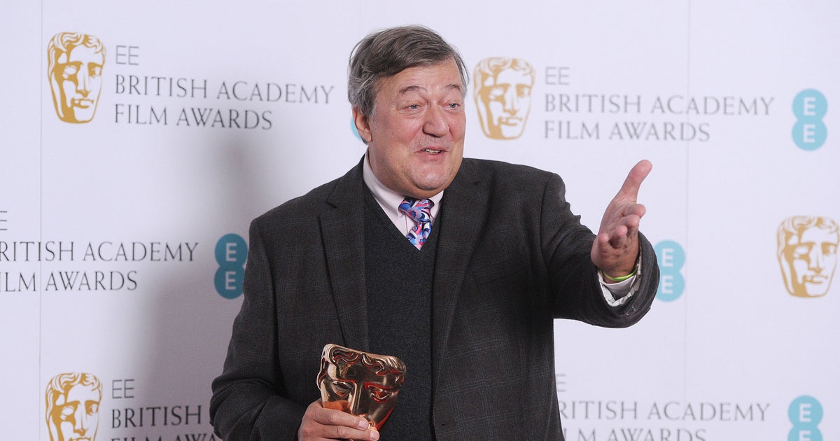 Stephen Fry says he has prostate cancer - CBS News