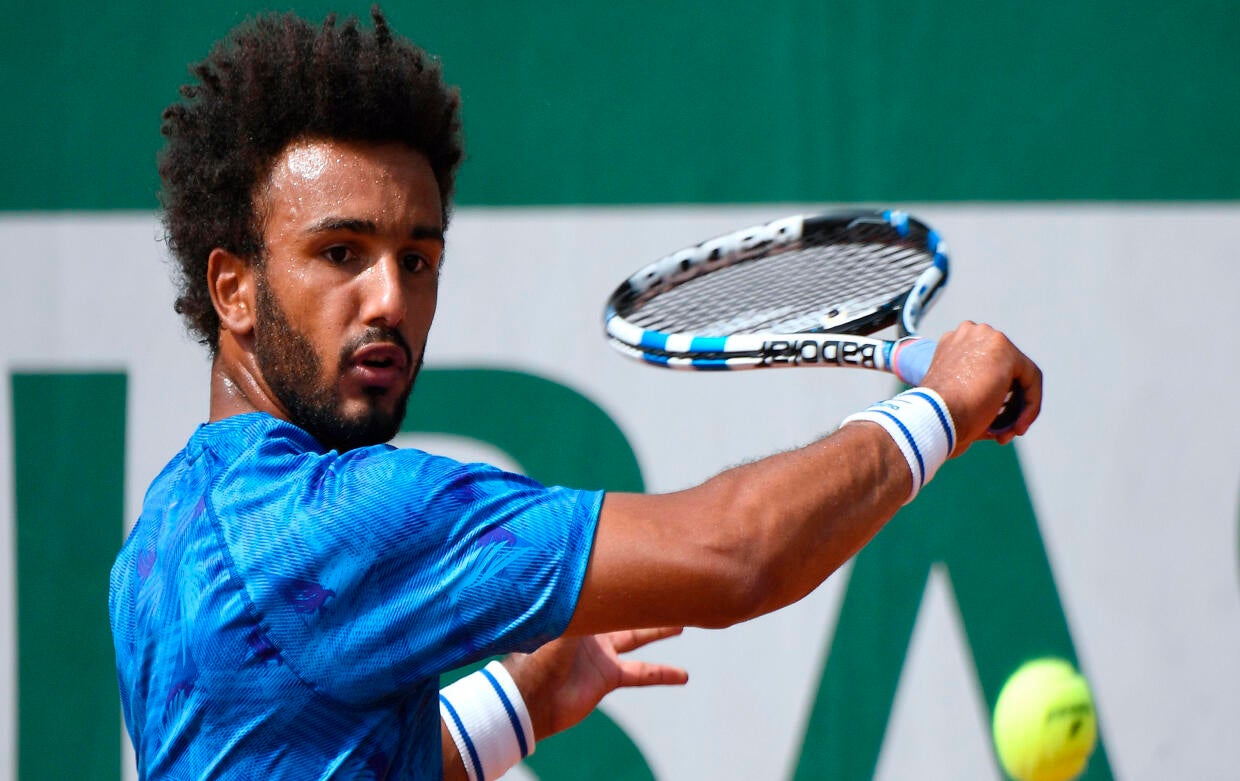 French Open player Maxime Hamou banned for kissing reporter on TV - CBS ...