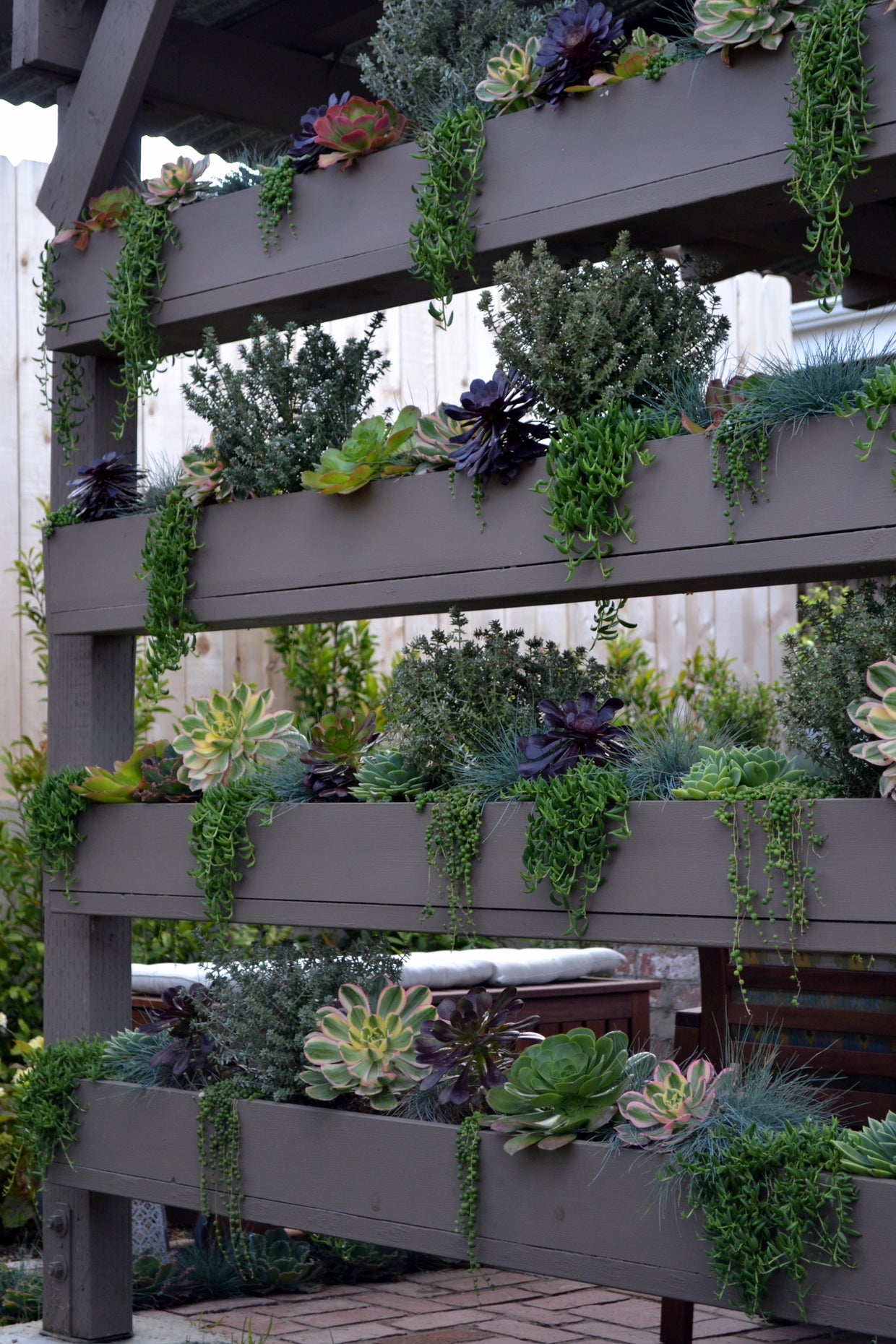 10 homes with incredible vertical gardens