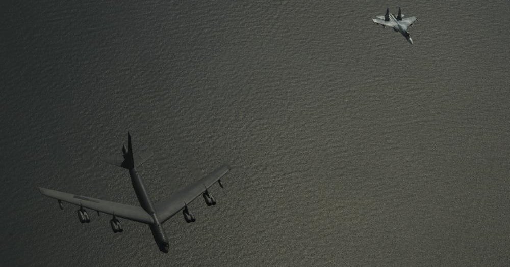 Russian plane intercepts U.S. refueling aircraft - CBS News