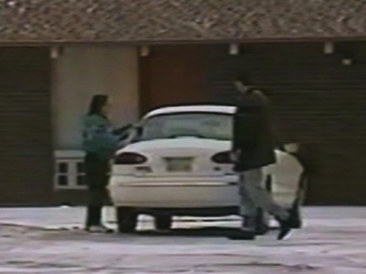 "48 Hours: NCIS": The Sting - CBS News