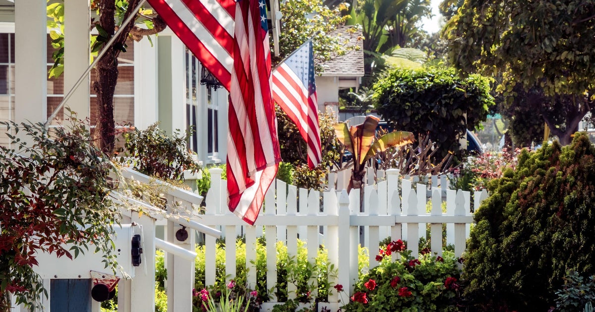 5 signs you belong to the middle class