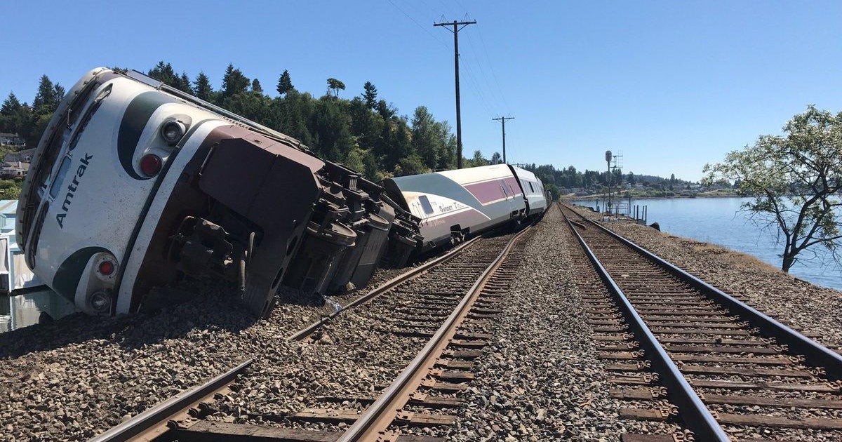 Amtrak train derails in Washington; minor injuries reported ...