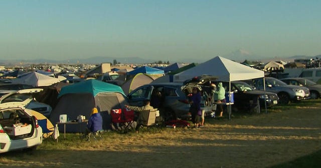 Oregon Town Welcomes Eclipse Cbs News