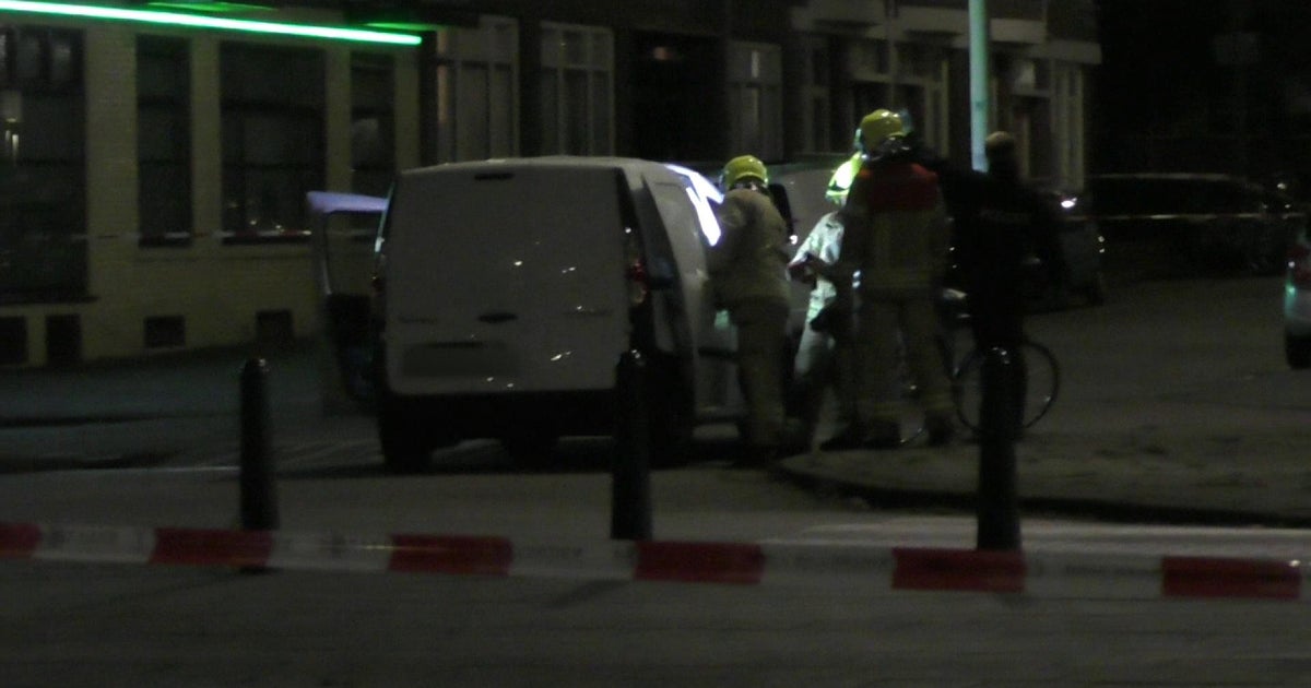 Dutch police stop van with Spanish license plates containing gas ...