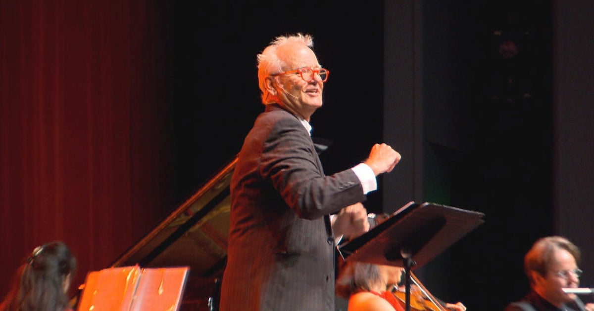 Bill Murray sings - CBS News