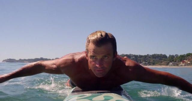 Laird Hamilton uses a surfboard to push the limits - CBS News