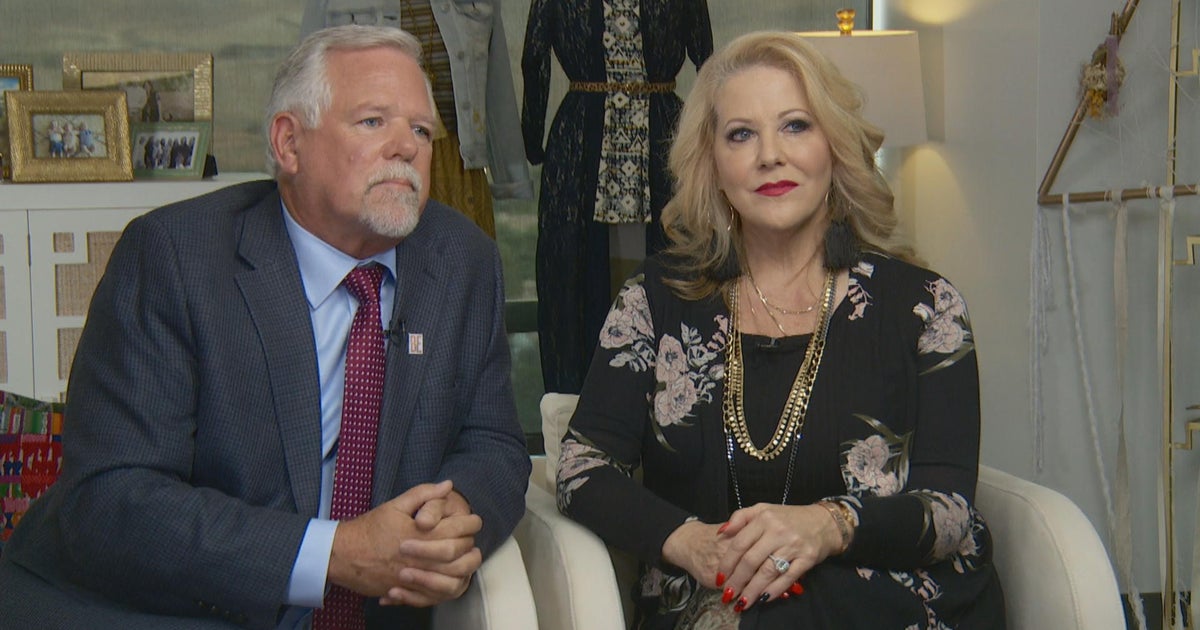 LuLaRoe founder calls pyramid scheme accusation an "uneducated opinion ...