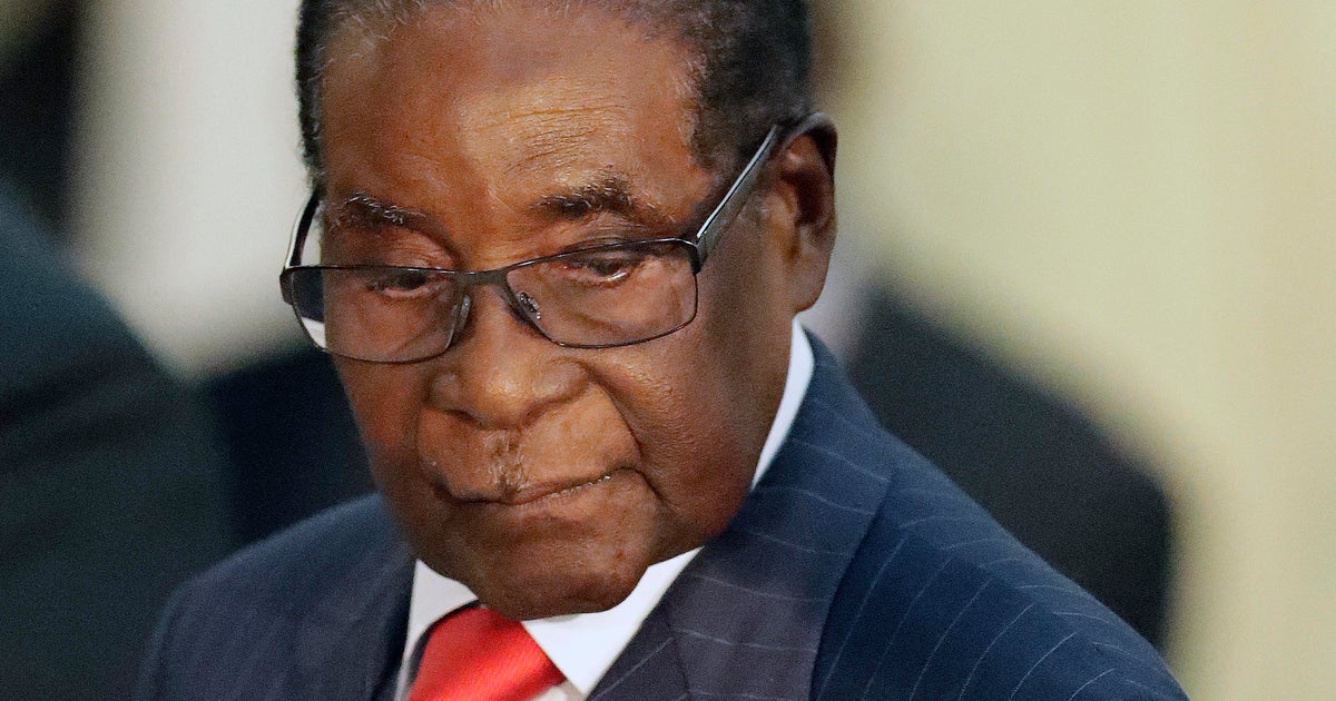 Robert Mugabe‬ in custody, as Zimbabwe‬ military takes control and ...