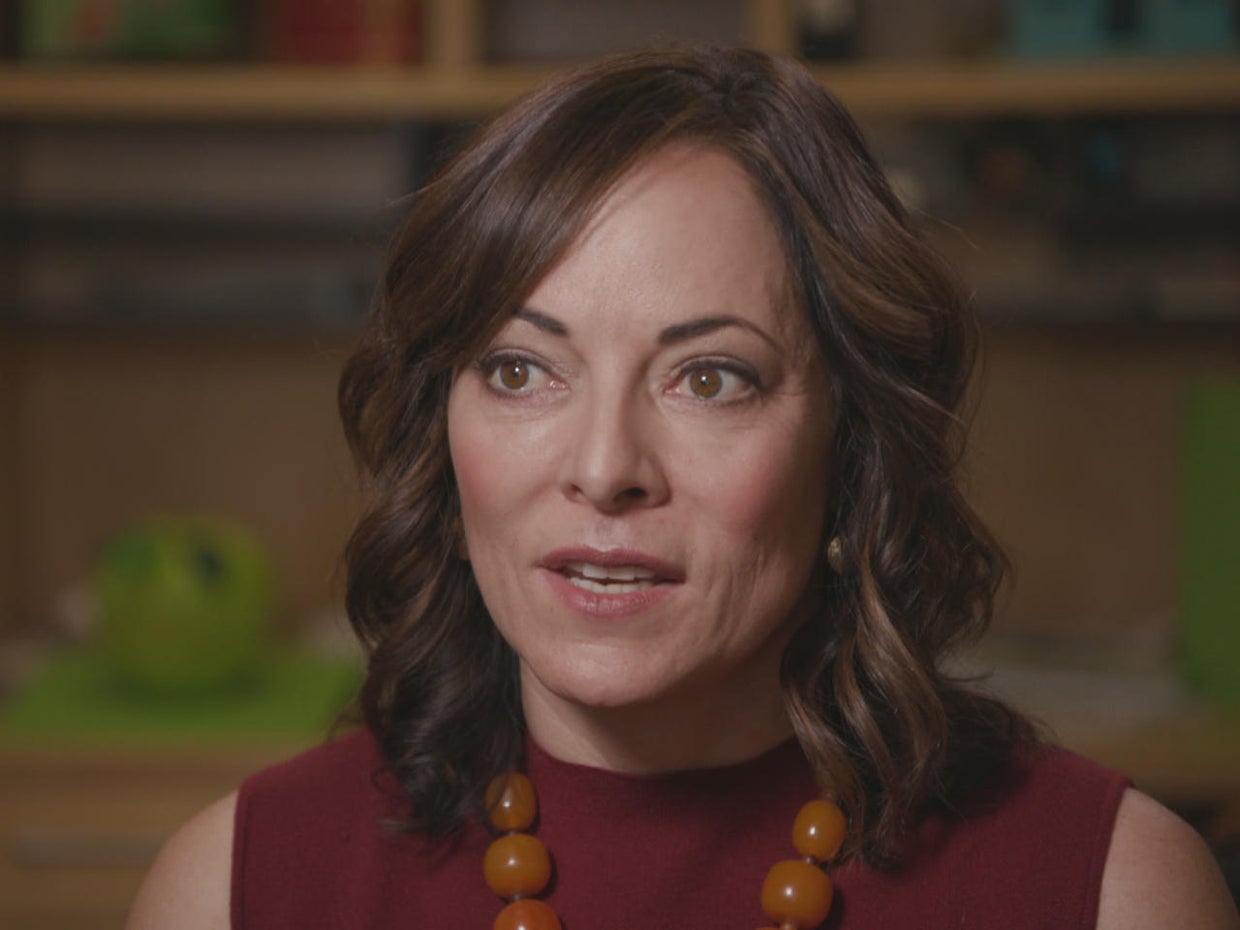 Feeding the need: Expanding school lunch programs - CBS News