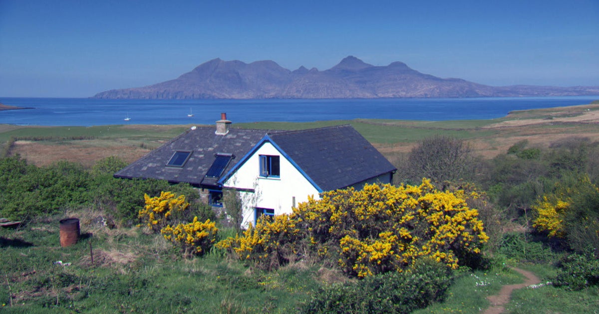 An island you have to see to believe - CBS News