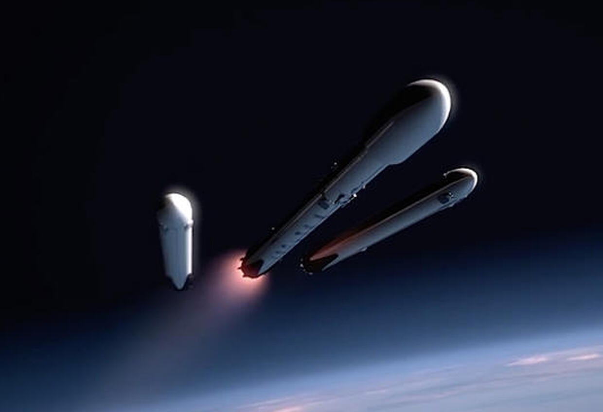 SpaceX shows off powerful Falcon Heavy rocket ahead of first launch ...