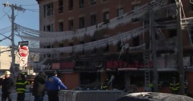 Firefighters battle fires in deep freeze - CBS News