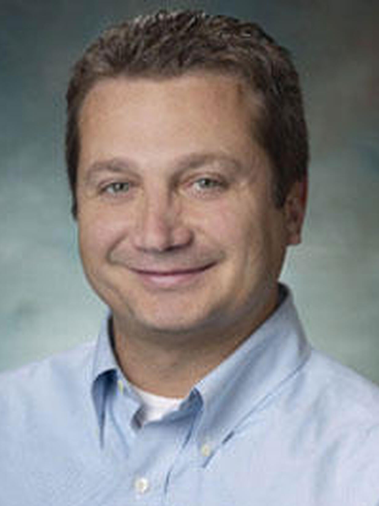 Michigan doctor detained by ICE: Lukasz Niec's family and friends ...