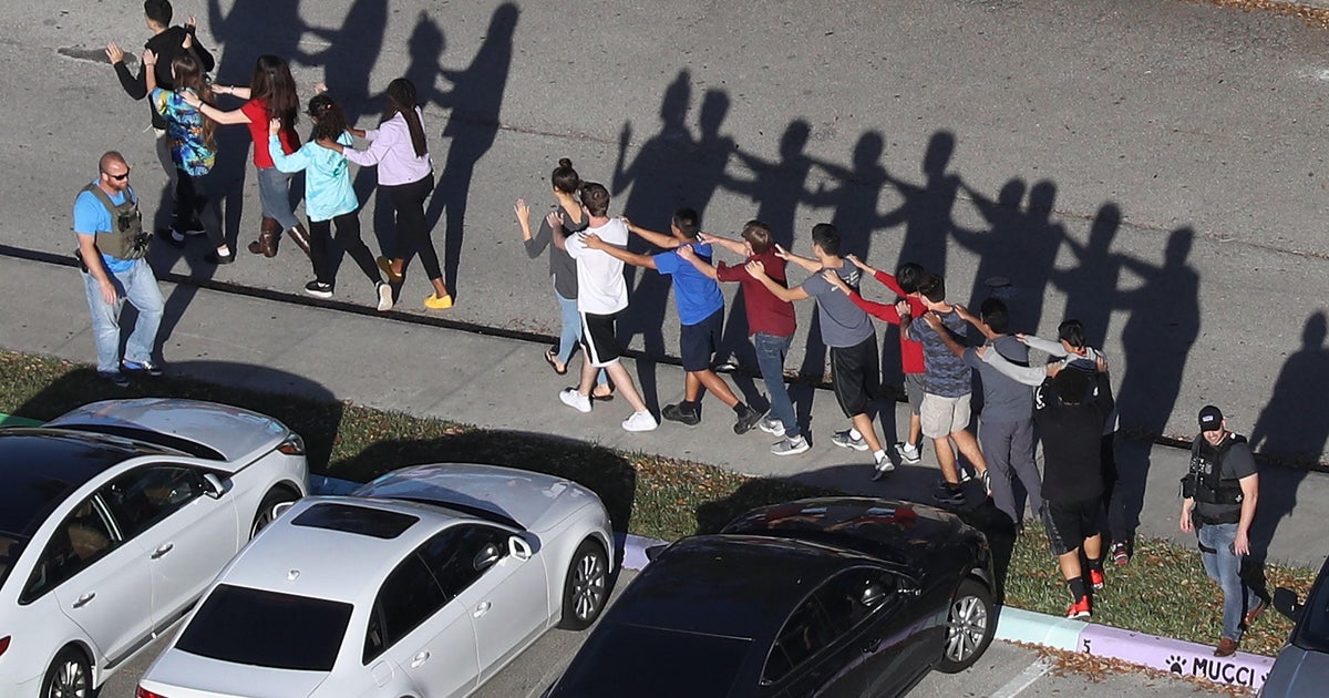 Report on Parkland shooting finds failures to warn about gunman - CBS News