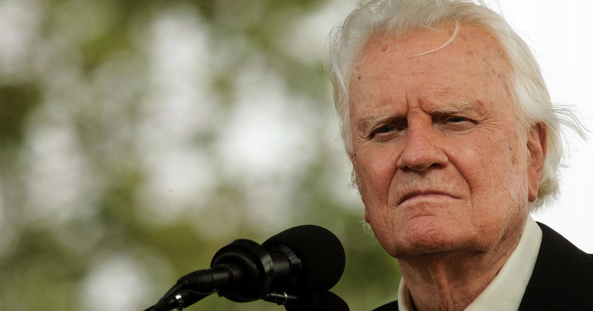 LIVE NOW: Billy Graham in Capitol Rotunda, Trump speech live stream ...