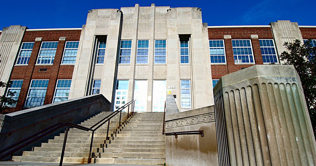School resource officer accidentally fires gun inside Virginia middle ...