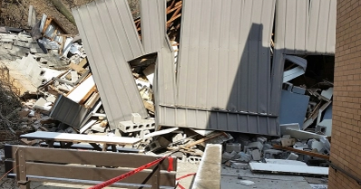 Road collapses in Pittsburgh, prompting evacuations - CBS News