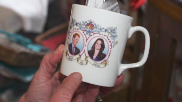 Britain's queen of royal memorabilia - CBS News