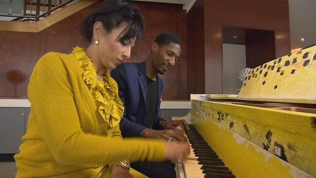 Music of the streets: New York City's public pianos - CBS News
