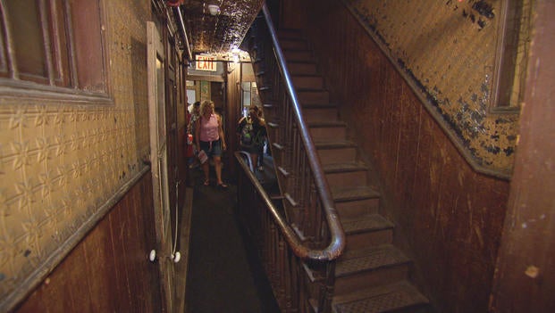 "Under One Roof," at NYC's Tenement Museum - CBS News