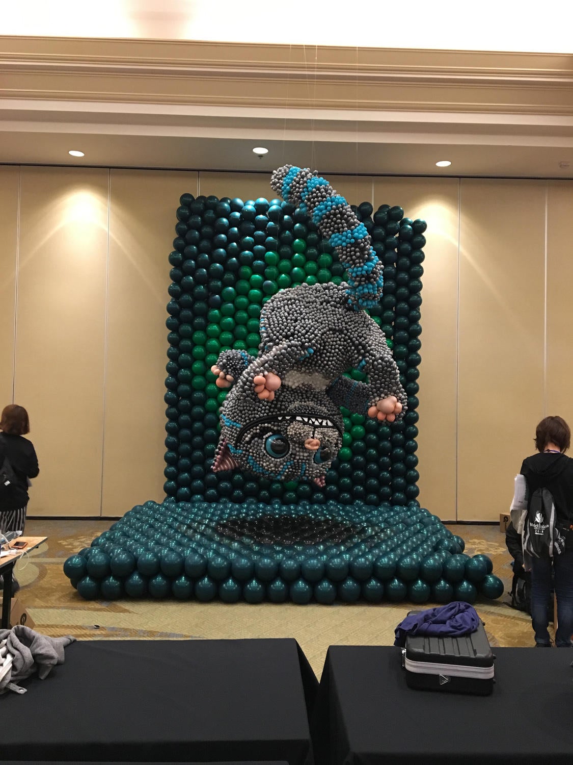 Art made of balloons