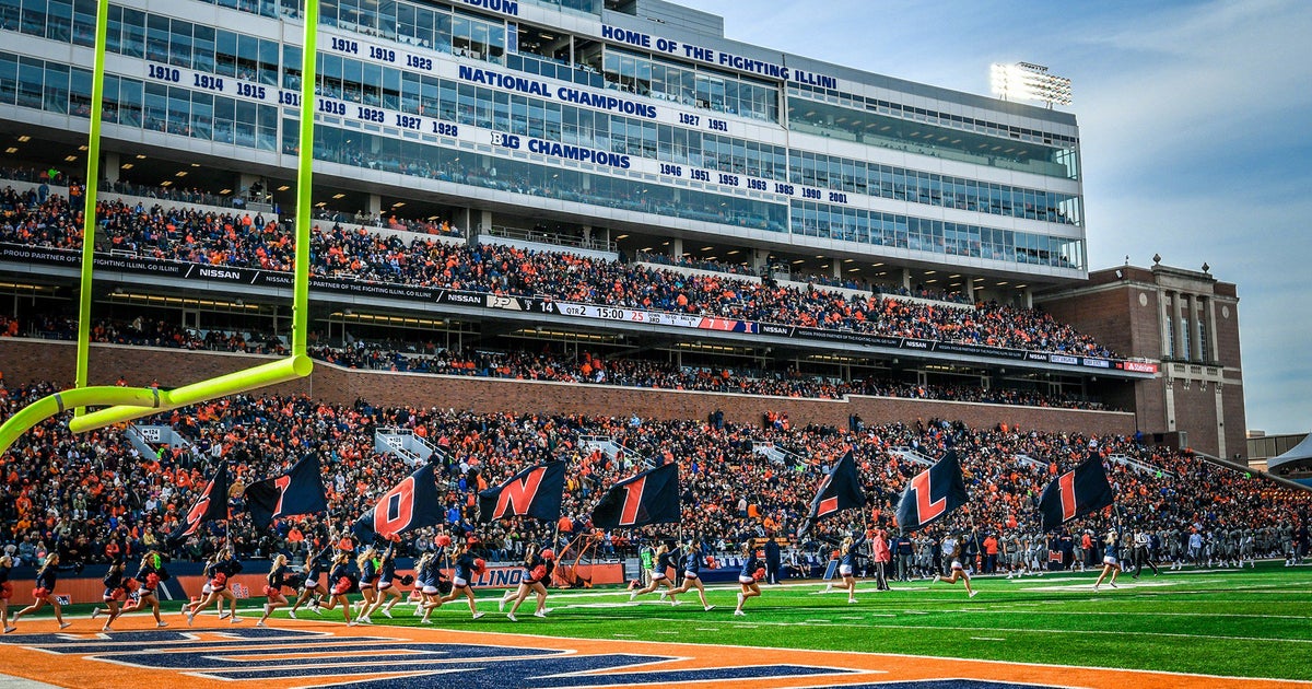 Illinois Beats Minnesota 55-31 - CBS Chicago