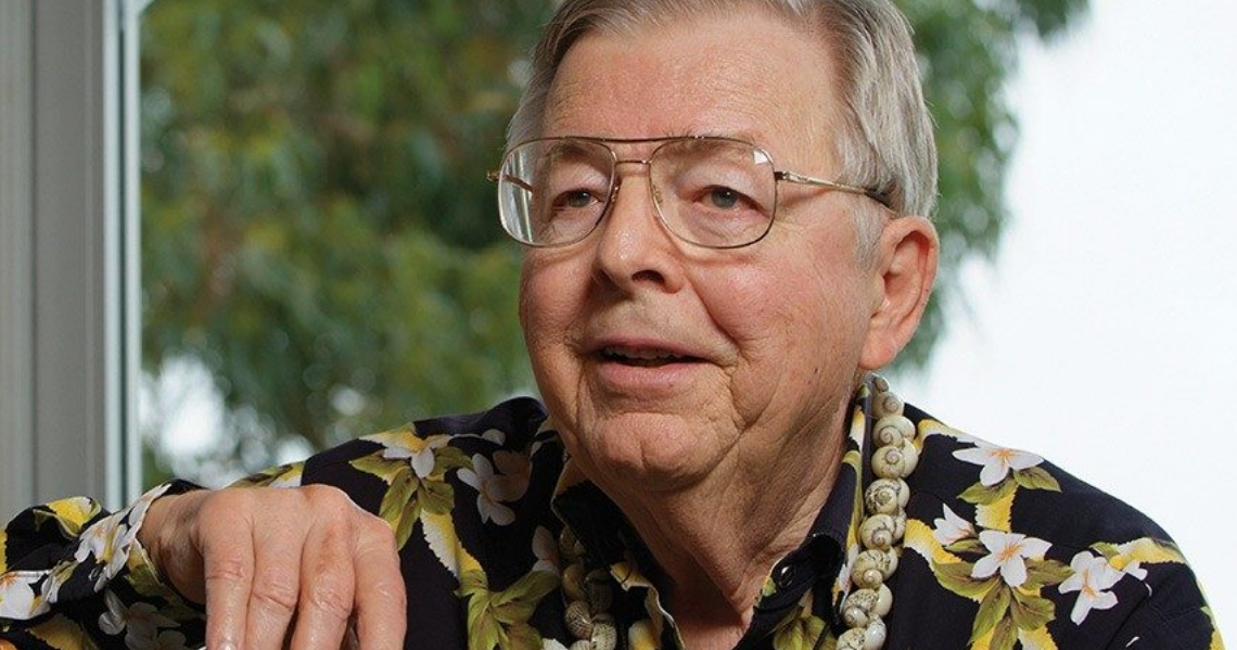 Medtronic co-founder, who created the wearable pacemaker, dies - CBS News