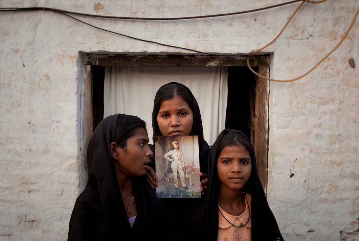 Pakistan Christian woman Asia Bibi moved to Islamabad in secret amid ...