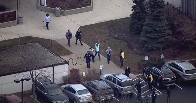 4 dead in chaotic aftermath of Chicago's Mercy Hospital shooting - CBS News