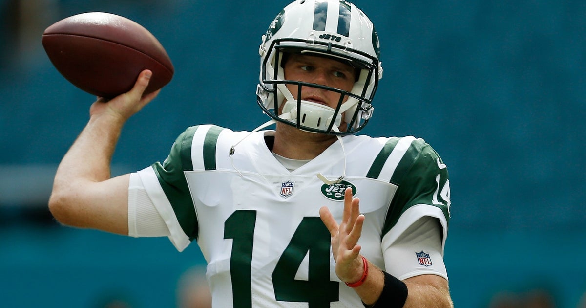 Jets' Darnold Enters Second NFL Season With Room To Grow - CBS New York