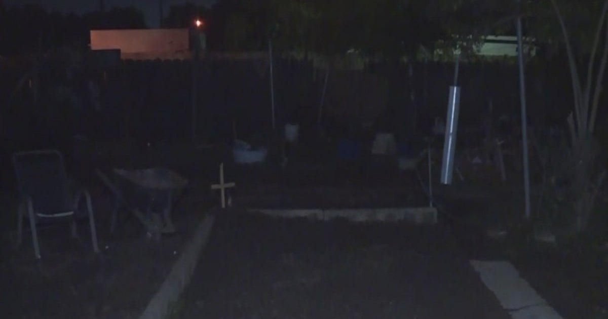 Human Remains Found In Backyard Grave When Owners Try To Bury Pet - CBS ...