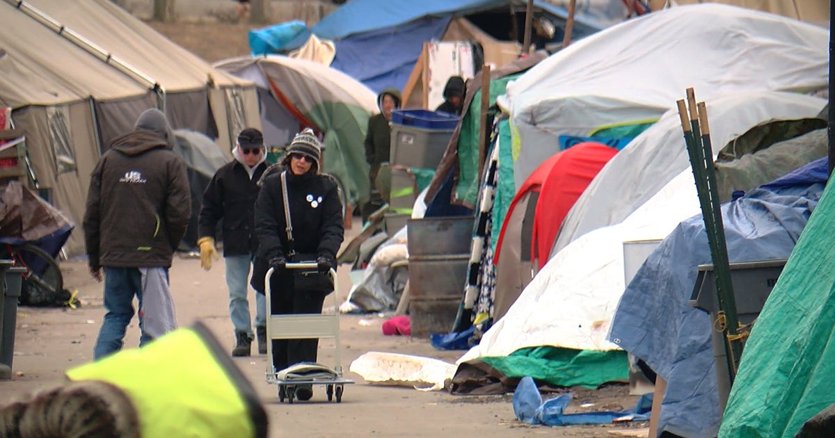 Mpls. Mayor Wants To Fight Homelessness With Affordable Housing - CBS ...