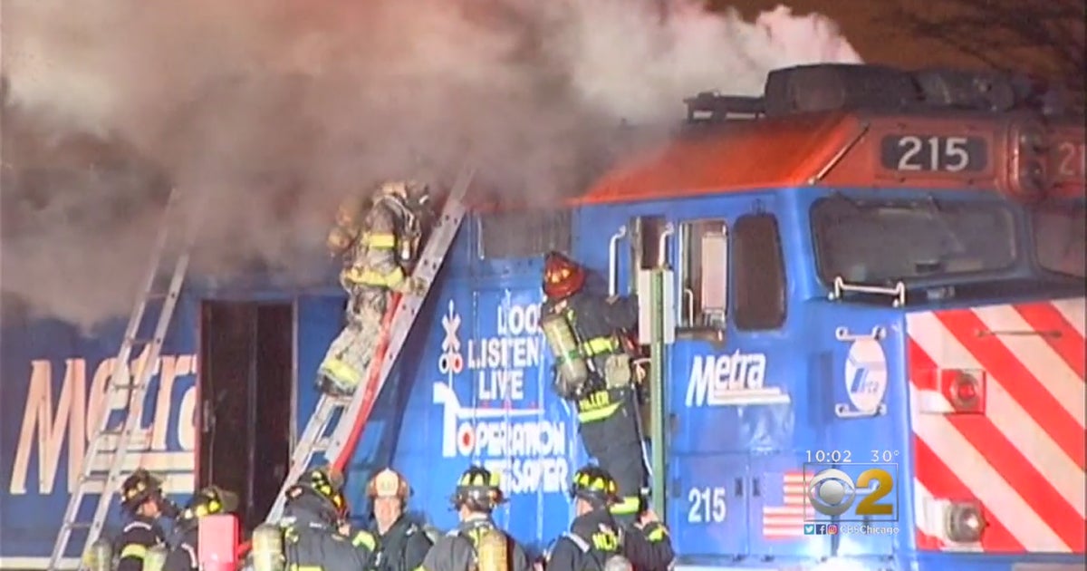 Metra Train Fire Forces Train Evacuation - CBS Chicago