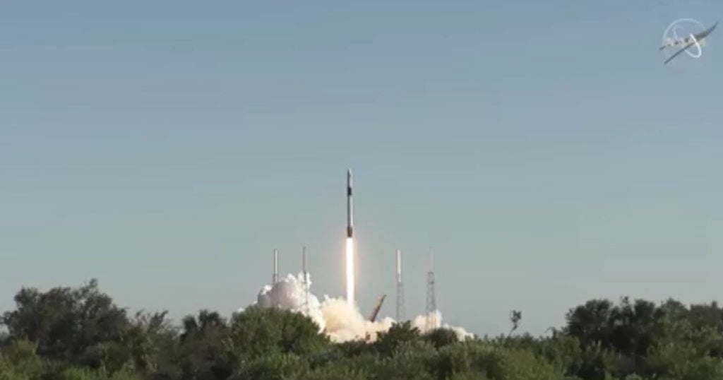 SpaceX Christmas Delivery Arrives At Space Station - CBS Miami