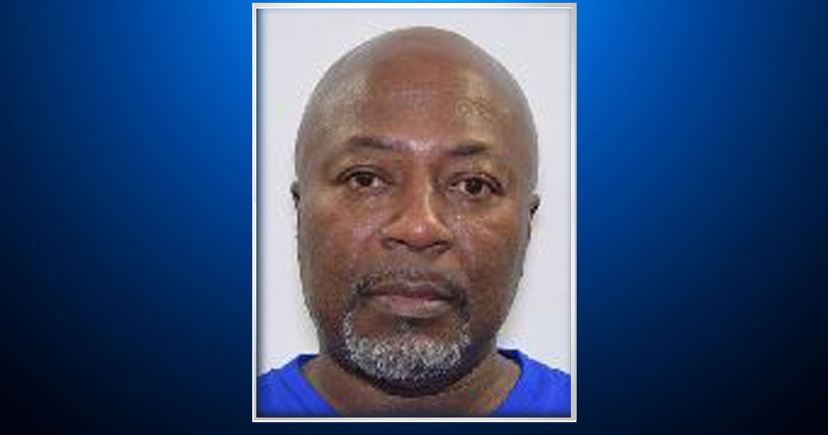 Search Is On For Man Wanted In Post Office Robbery - CBS Colorado