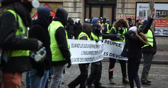 "Yellow vest" protests erupt for fifth week in Paris - CBS News