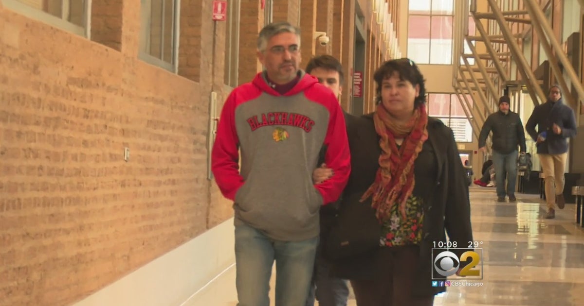 Charged With Domestic Battery, Chicago Alderman Ricardo Munoz To Appear ...