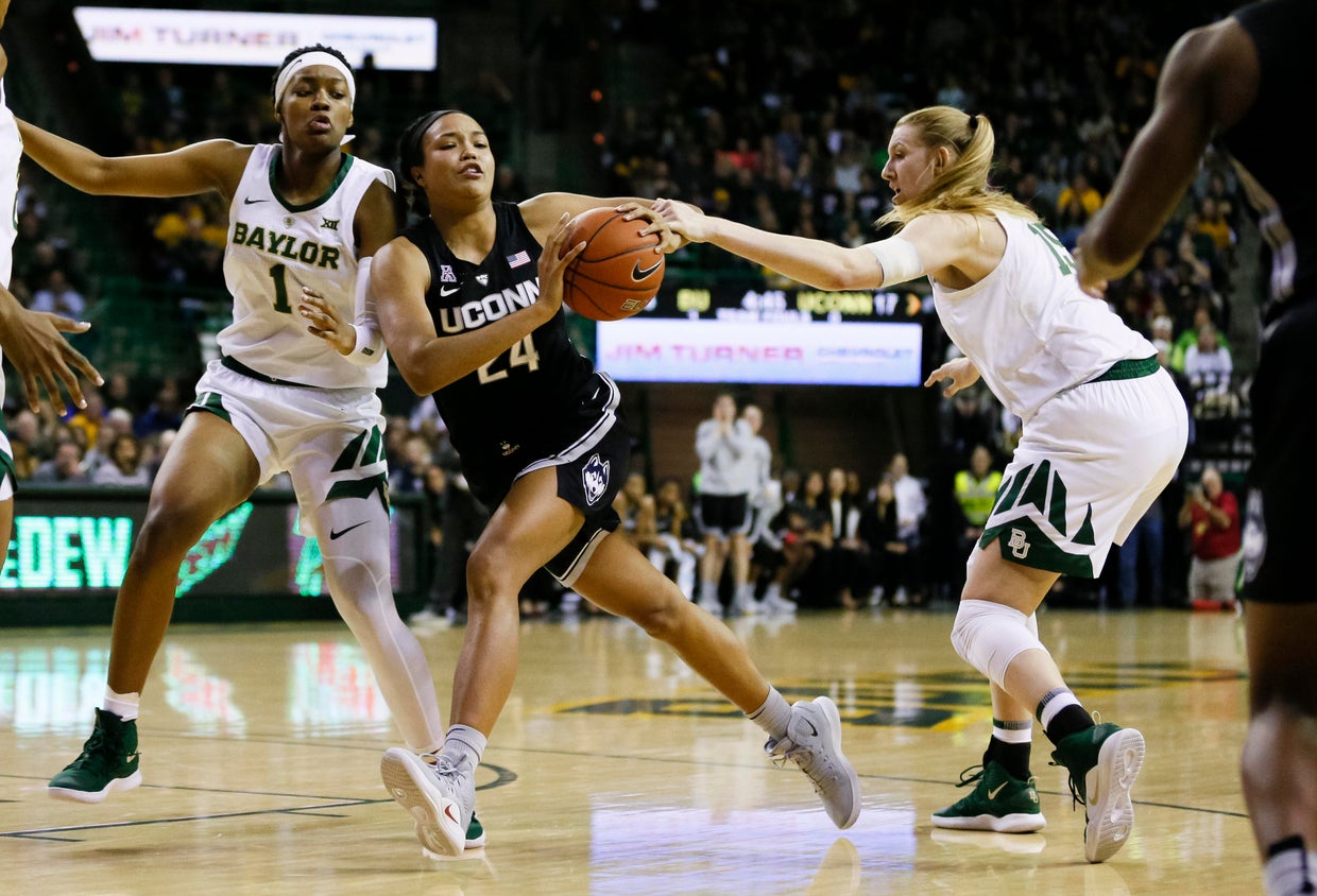 UConn women's regular season winning streak ends at 126 games with loss ...