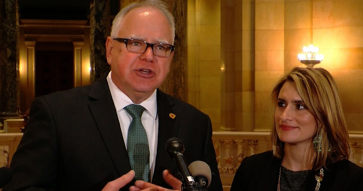 Tim Walz Takes Oath As Minnesota's 41st Governor - CBS Minnesota