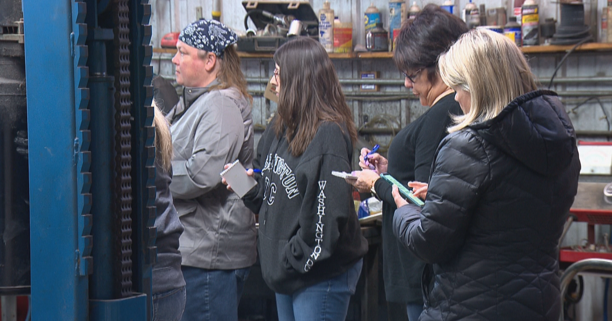 Castle Rock Repair Shop Offers Car Care Clinic For Women - CBS Colorado