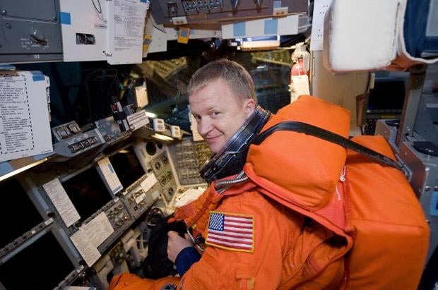 Eric Boe, NASA astronaut, pulled from upcoming flight due to medical ...