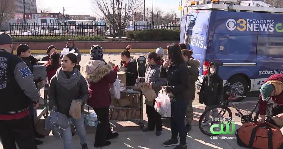 Volunteers Hand Out Clothing, Food To The Homeless And Needy In Camden ...