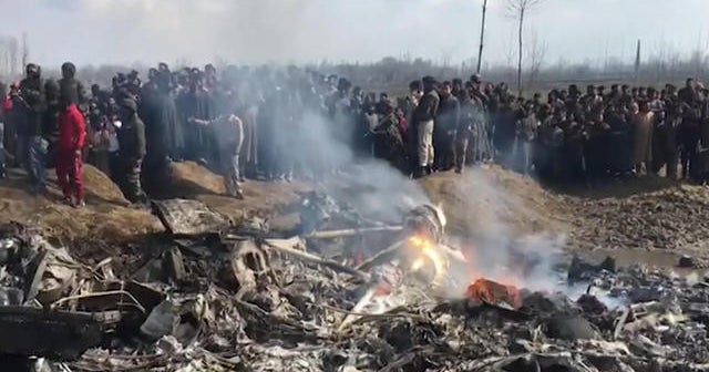 Pakistan shoots down Indian jet, captures pilot - CBS News