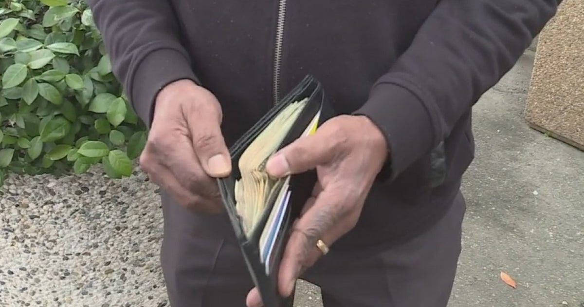 Good Samaritan Returns Wallet Containing Nearly $3,000 - CBS Sacramento