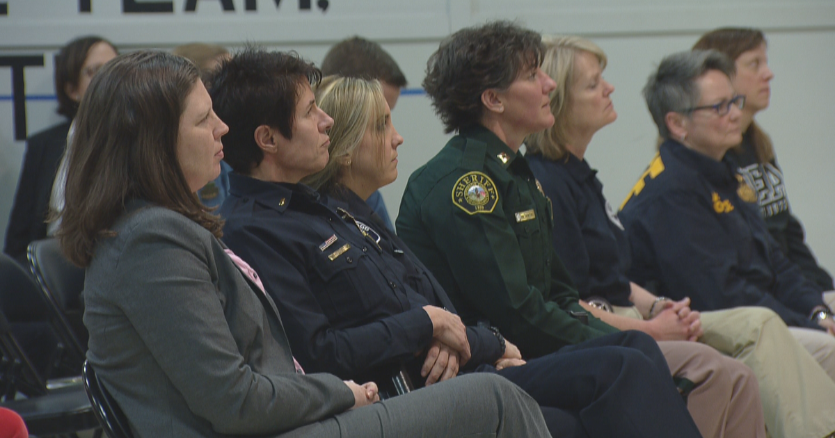 Law Enforcement Agencies Host Job Fair Geared Toward Women - CBS Colorado