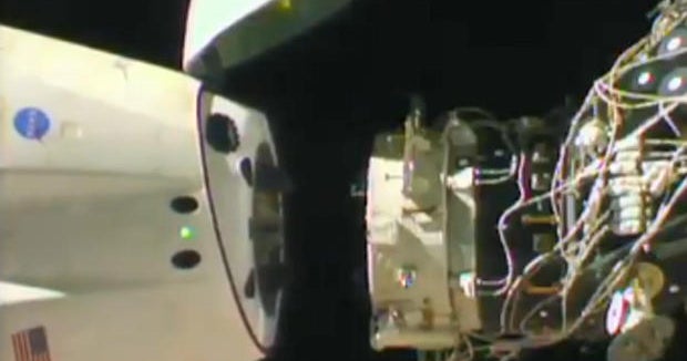 Spacex Crew Dragon Return Spacex Crew Dragon Capsule Undocks From