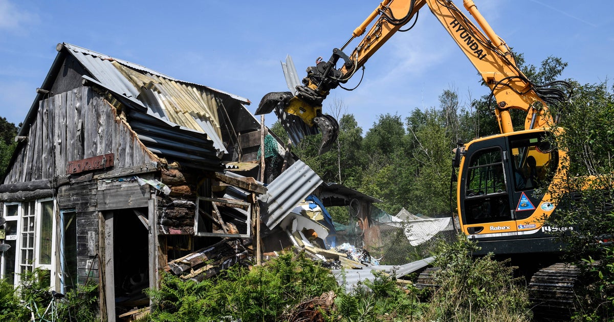 Pennsylvania State Police Sued Over Bulldozer Death Of Grateful Dead ... Pennsylvania State Police Sued Over Bulldozer Death Of Grateful Dead ...