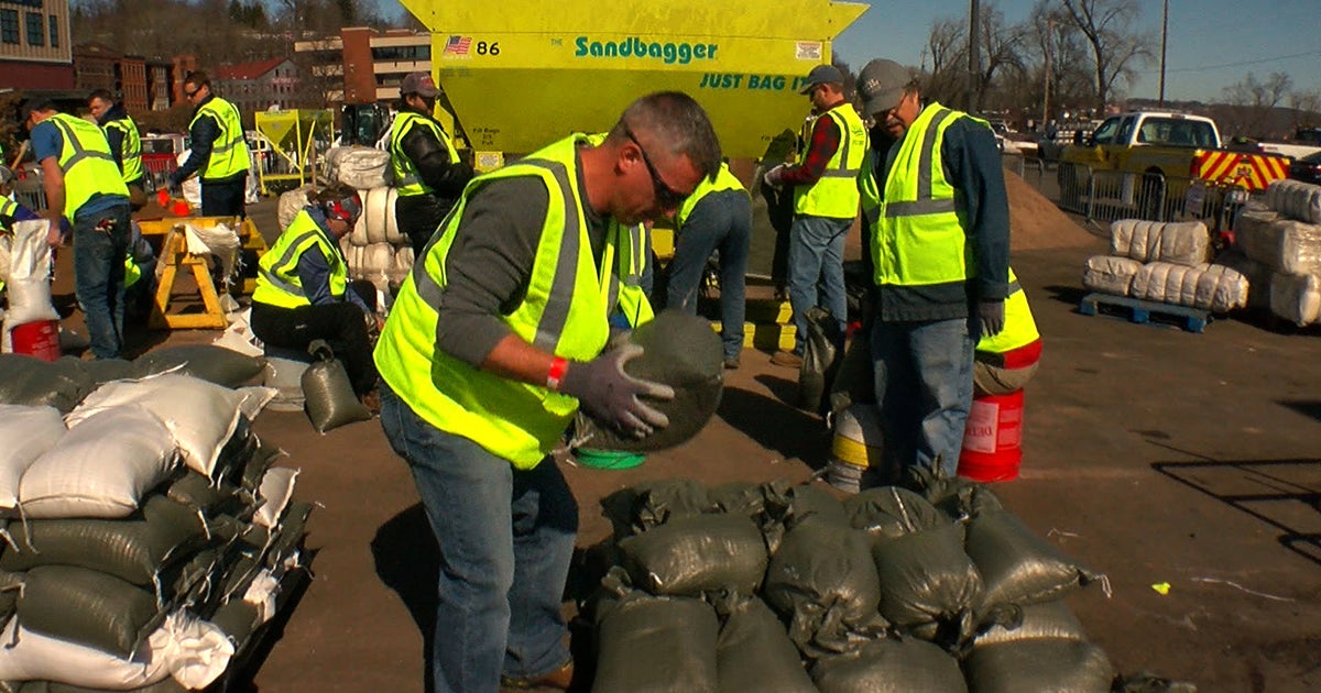 Twin Cities Communities Brace For River Flooding - CBS Minnesota