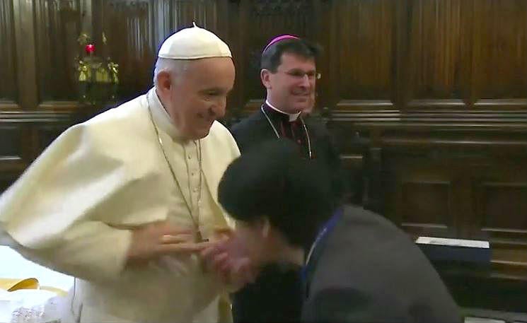 Pope Francis lets people kiss his papal ring after video showed him ...